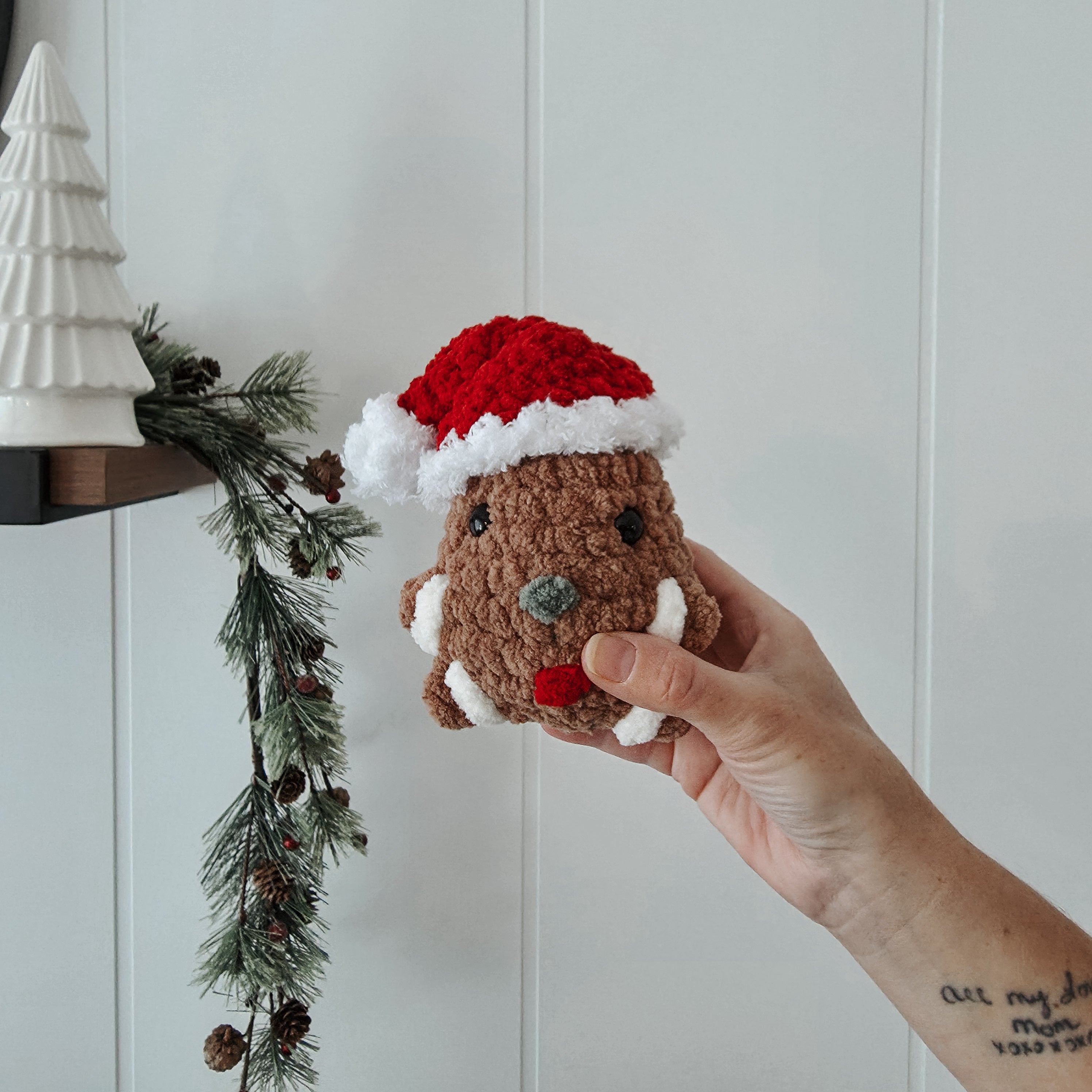 Mini Santa Hat (Crochet Pattern) – The Cosy Stitch